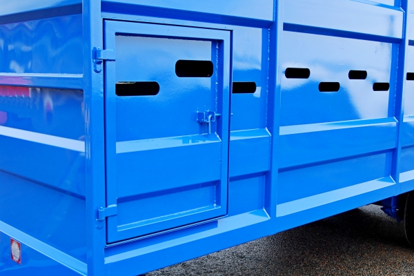 Marshall Trailers - Agricultural Livestock Trailers: 32